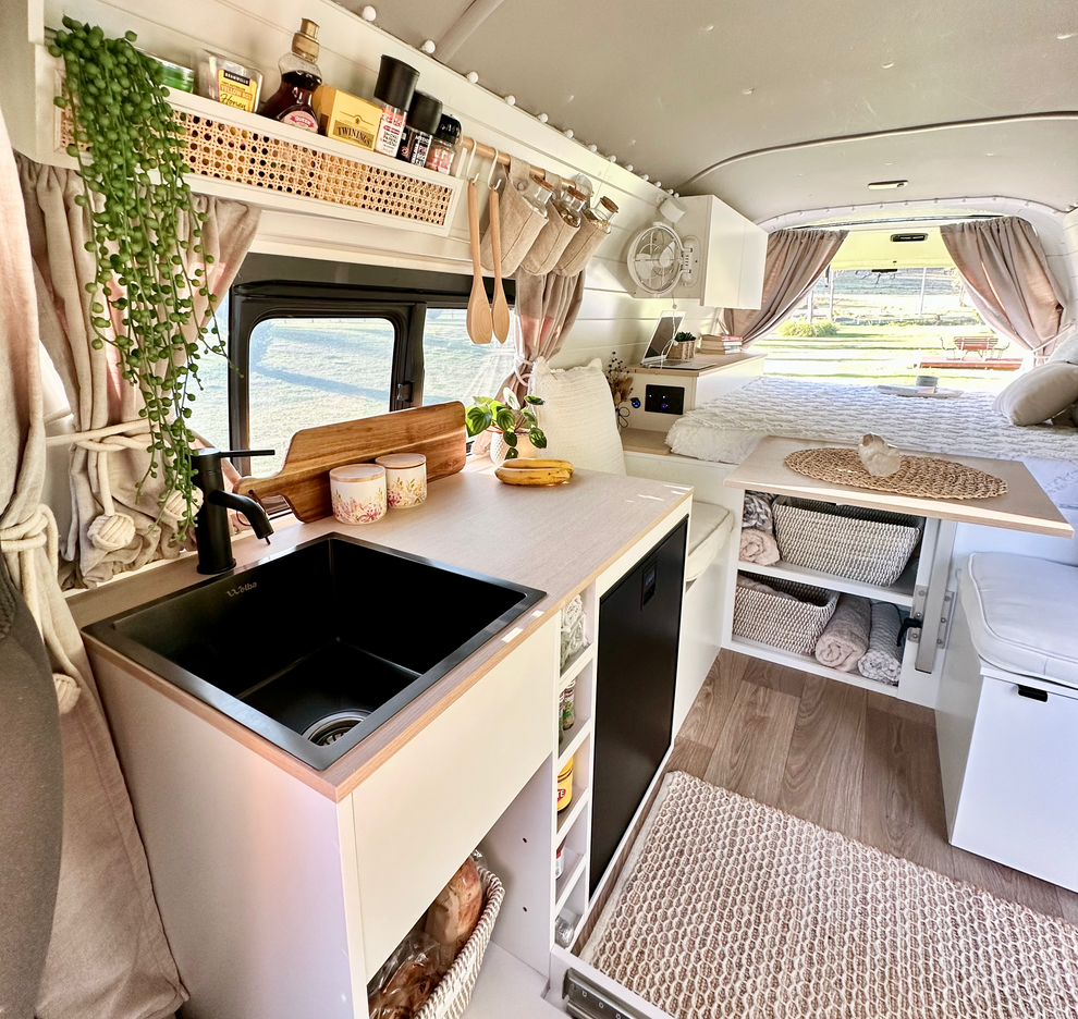 Toyota Hiace SLWB Campervan-SOLD! – STAGBIT Adventures